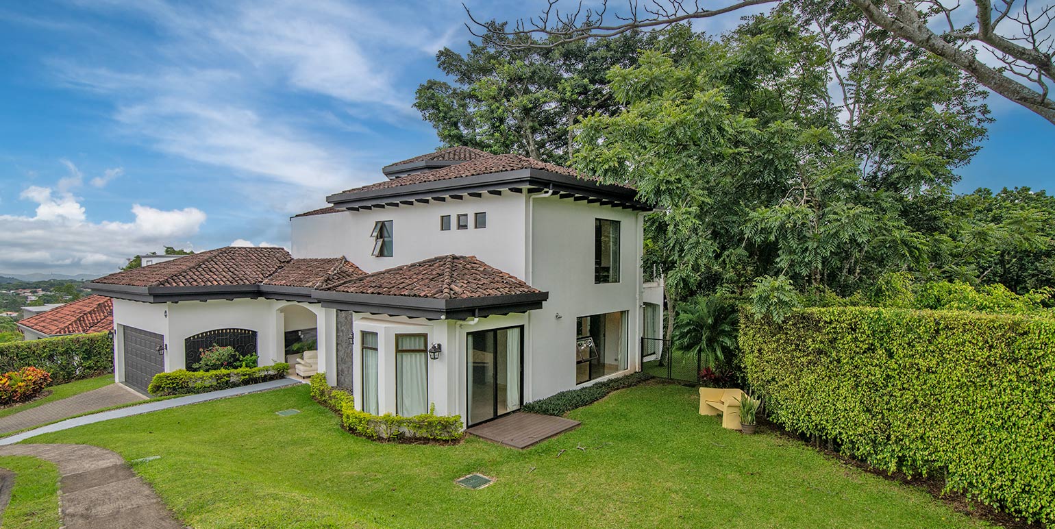 The Canyon Home in Ciudad Colón: The best opportunity in Cerro Colón ...